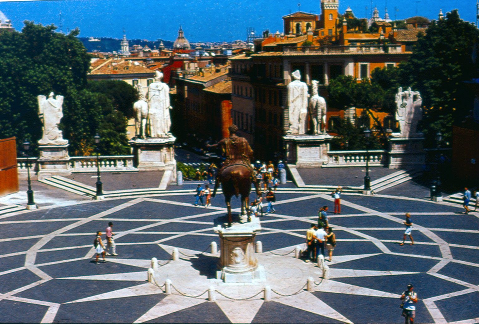 로마의 광장들(7) – Kyoposhinmun